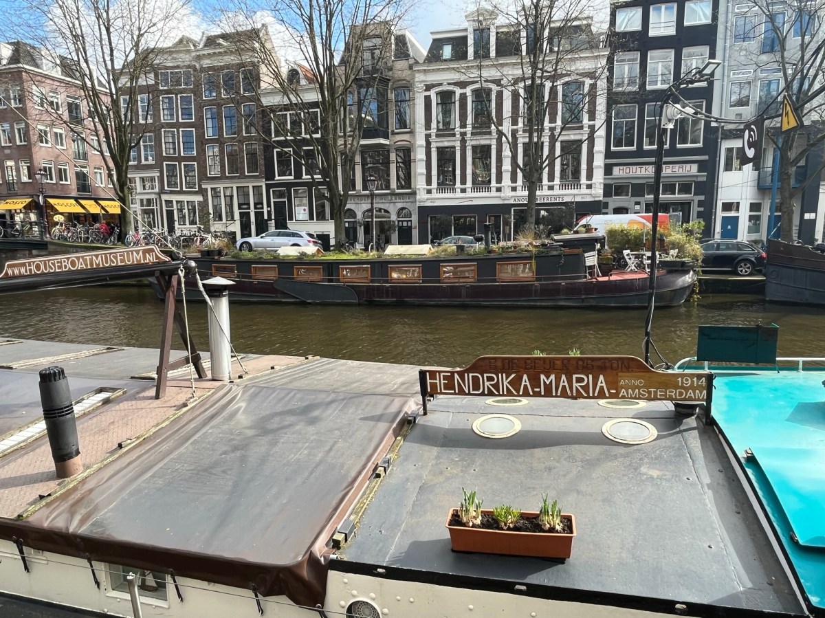 Quirky Amsterdam – Part One – Fancying France